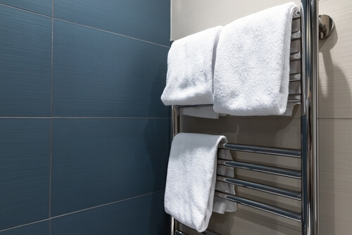 The Best Ways To Heat Your Bathroom − Guide & Tips | Canstar Blue
